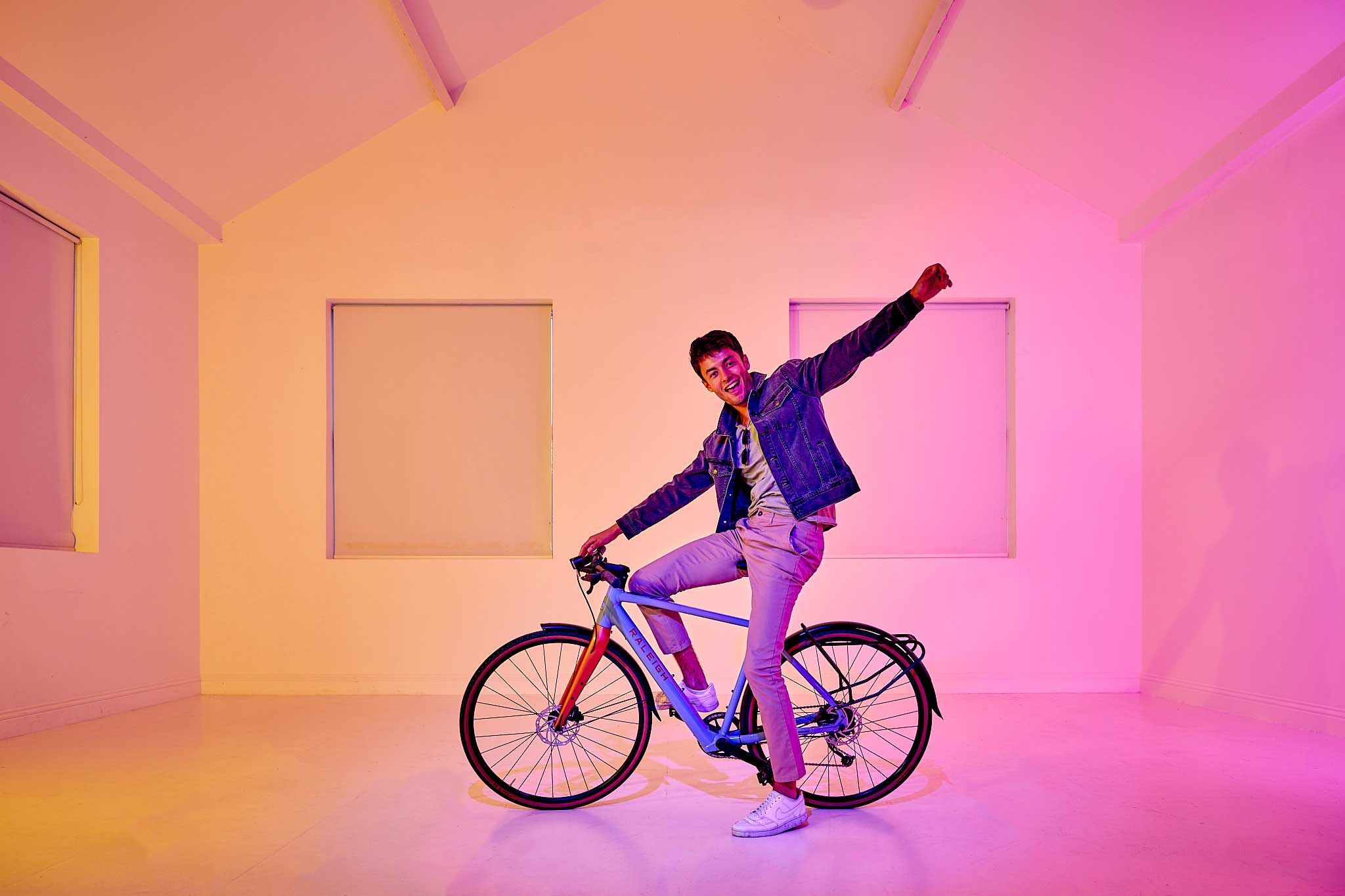 Buy an All New Raleigh Trace Urban Electric Bike from E-Bikes Direct